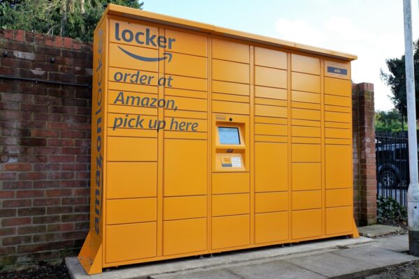 How to Use an Amazon Locker | Read About Receiving Packages at Amazon ...